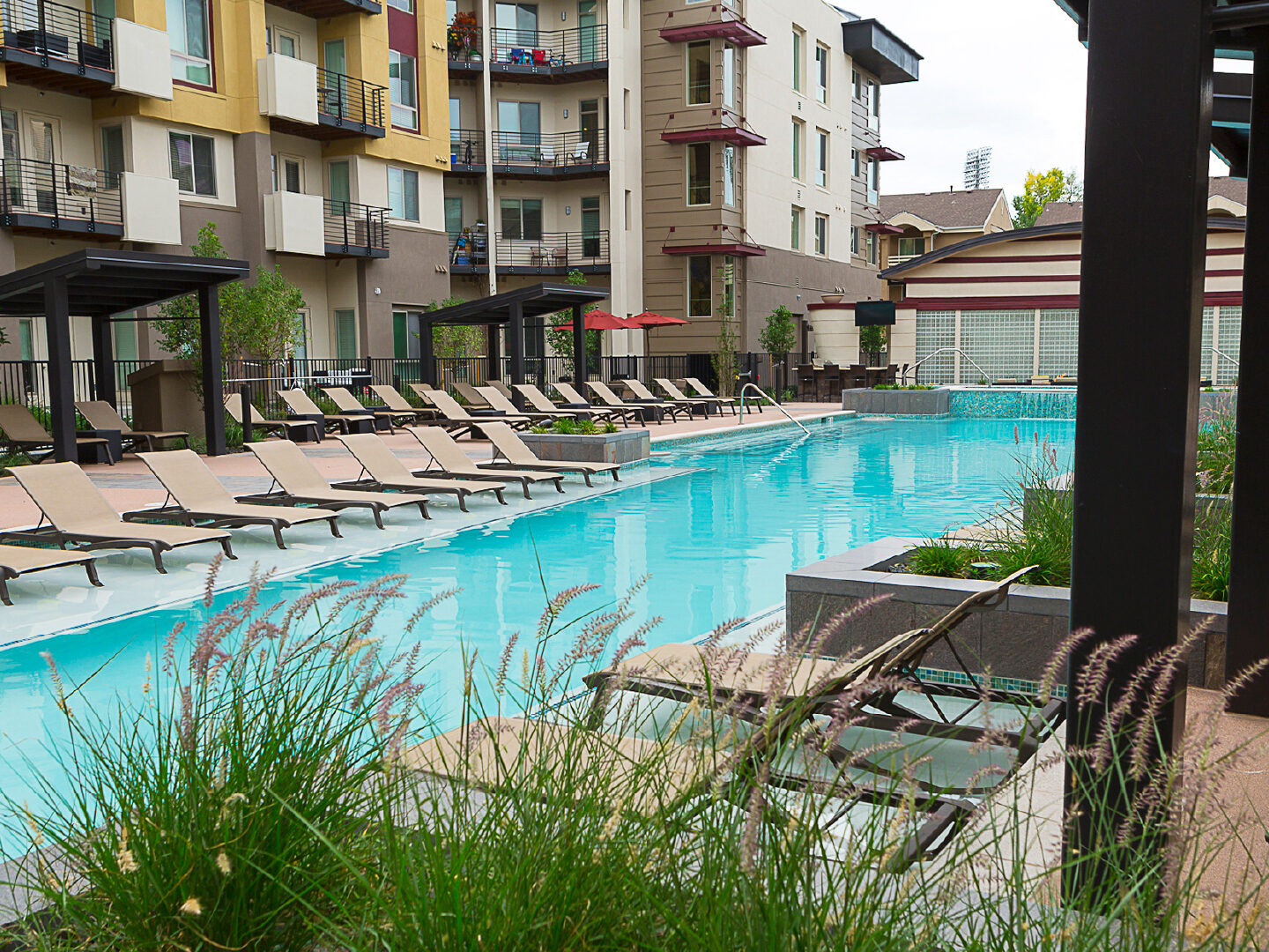 AMLI Cherry Creek – Norris Design